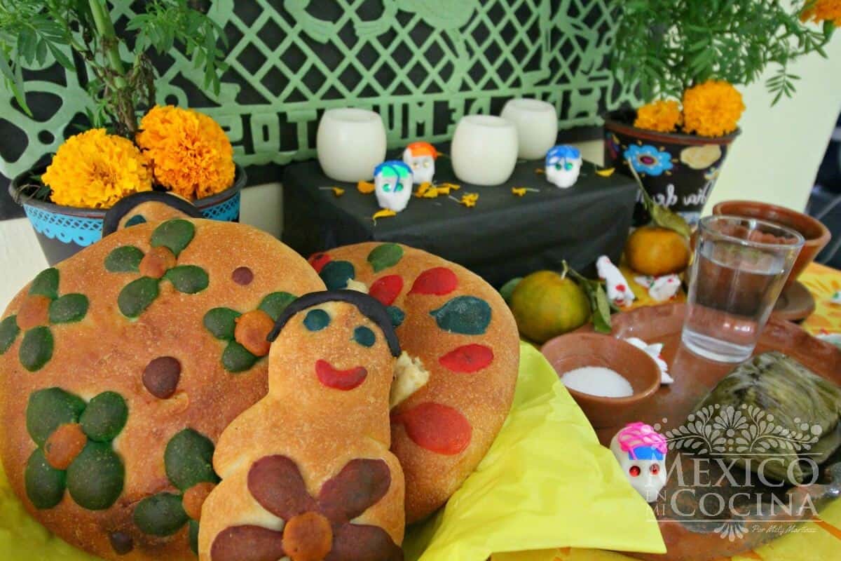 Pan de Muerto de Chiapas | Pan de Colores | Mexico en mi Cocina